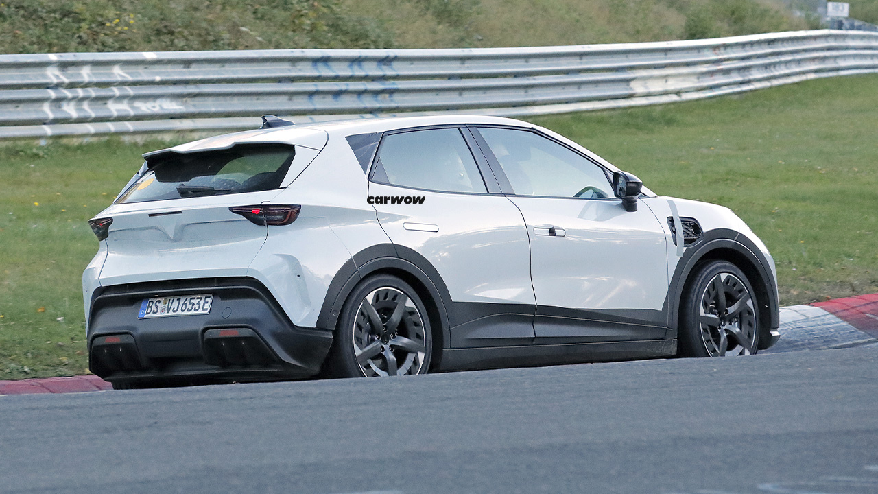 Cupra Raval gesichtet - Neue Winterbilder des elektrischen Kleinwagen ...