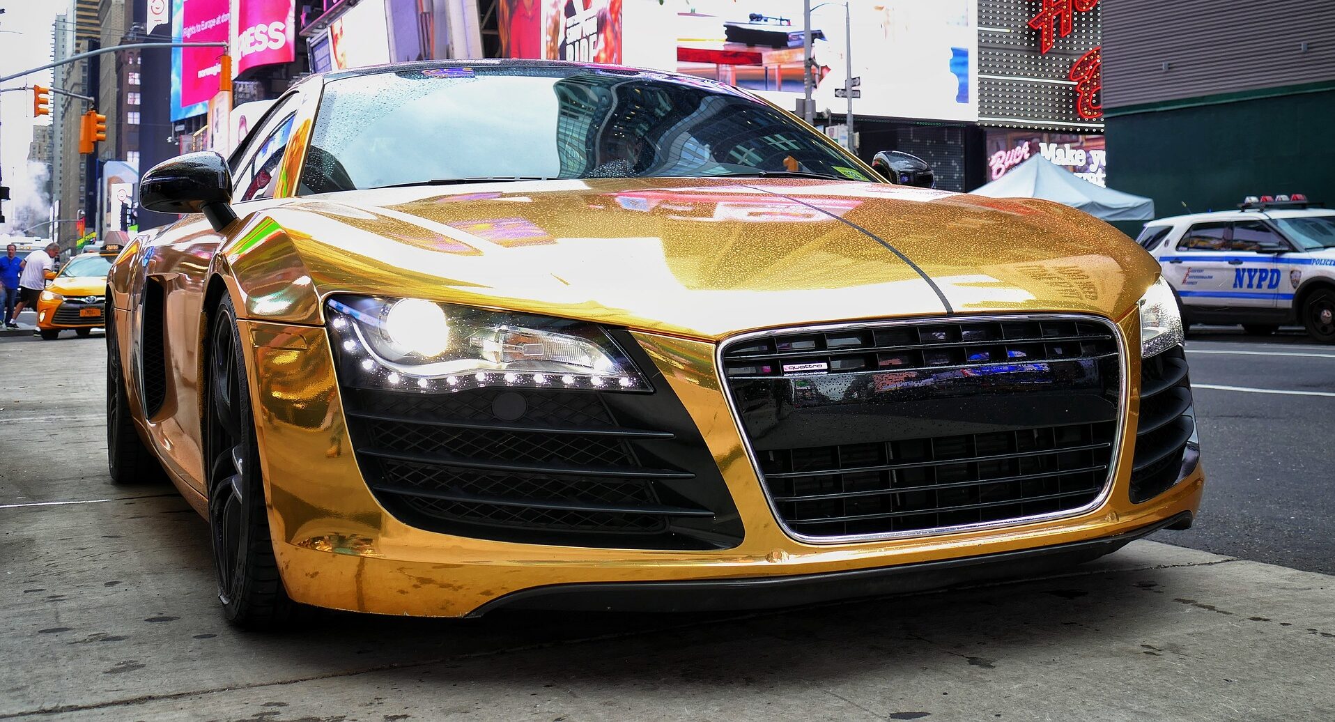 Auto folieren - Kosten und Regeln bei der Autofolierung | carwow ...